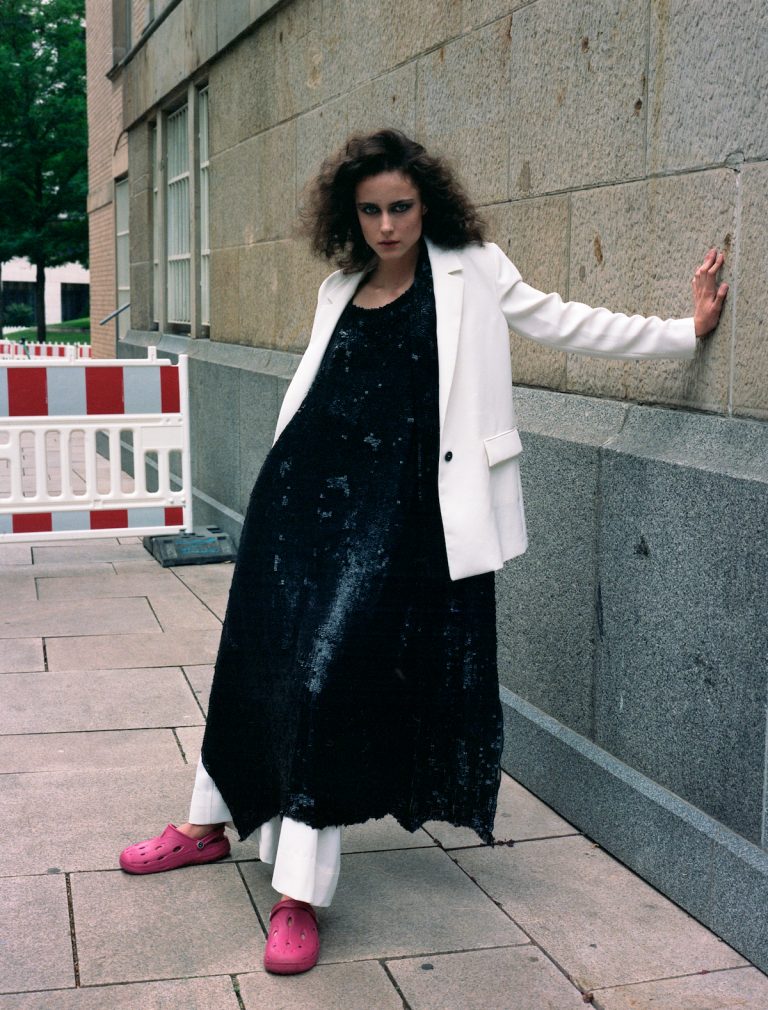 When I’m Gone - Teeth Magazine