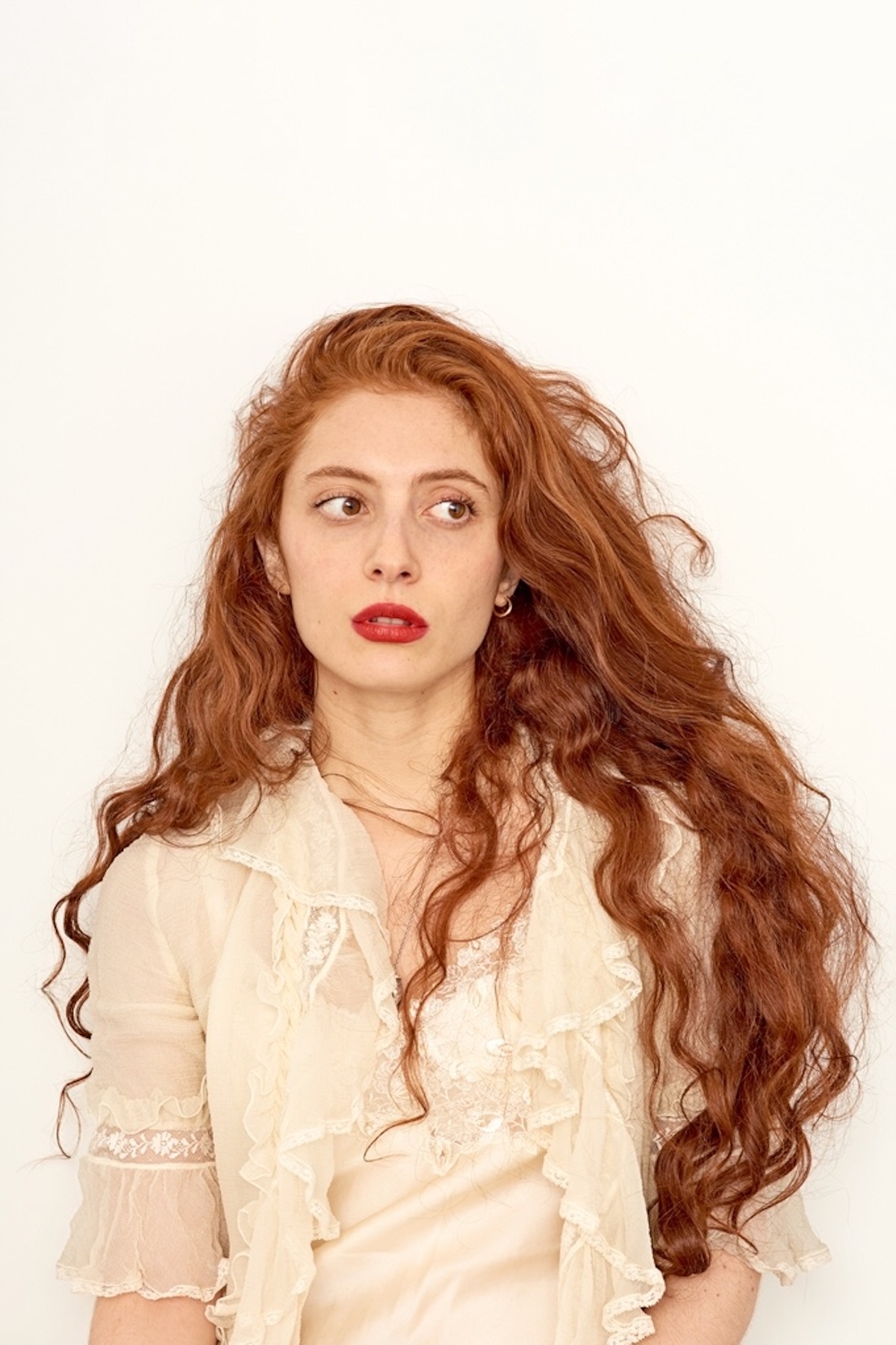 The Extended Meld of Poet and Performer Scarlett Sabet — Teeth Magazine