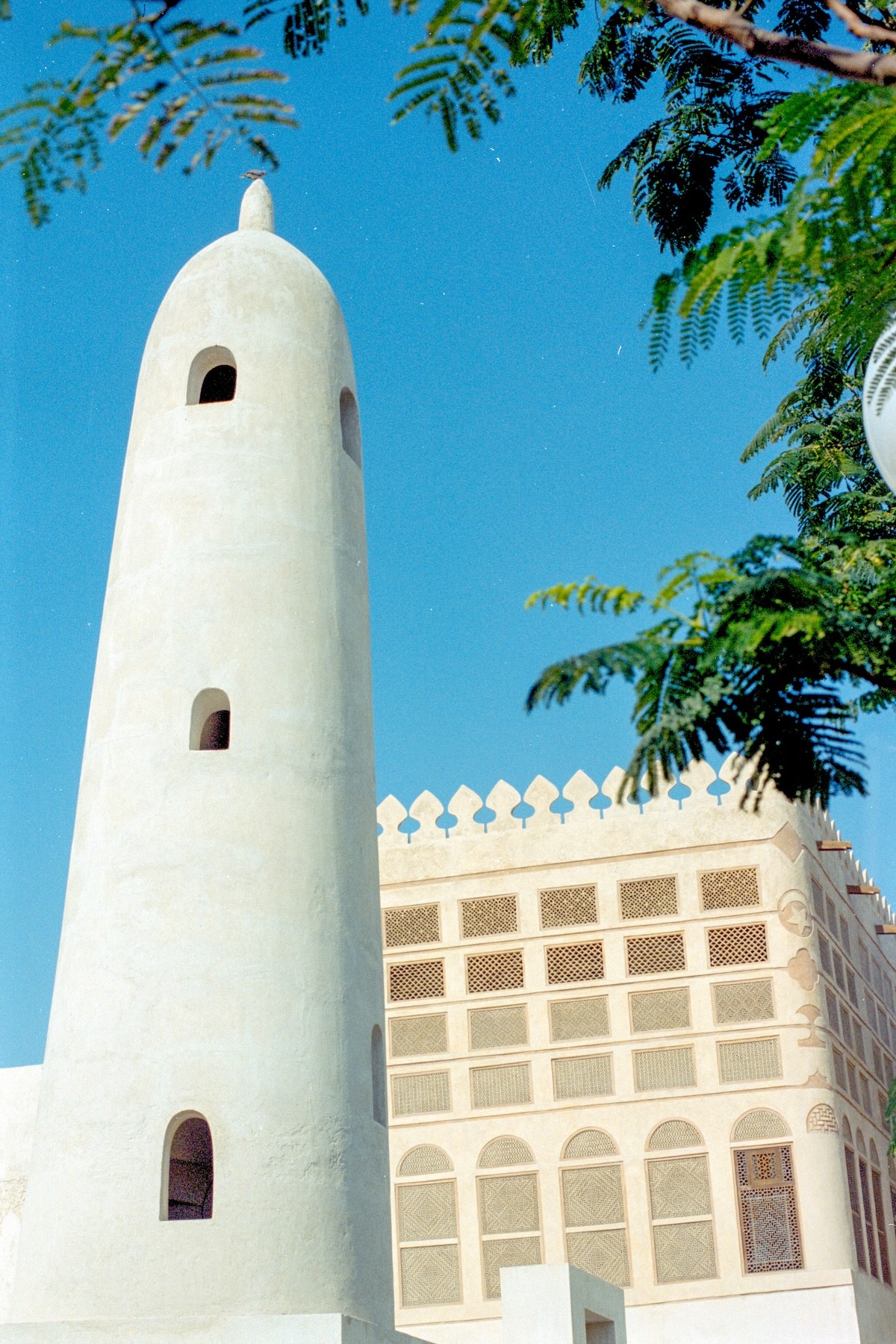Bahrain: The Pearl of the Gulf, gleaming through history and memory ...